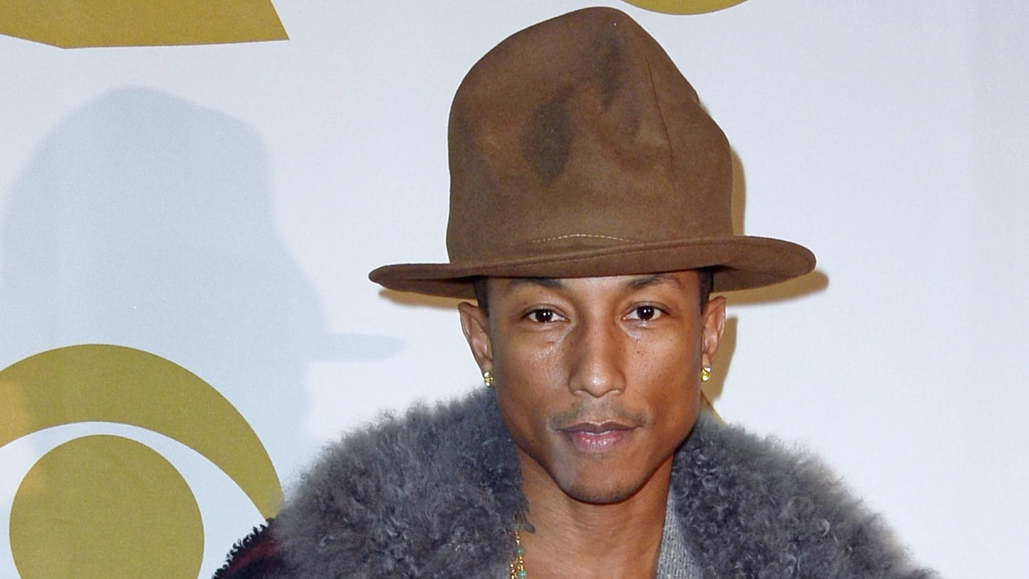 Pharrell Williams Hat Arbys What The Hell Is Pharrell Williams Wearing
