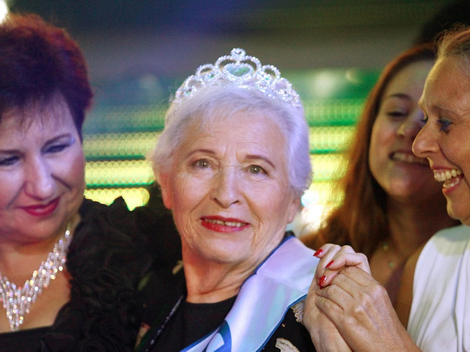 Mary Sirvent's Instagram, Twitter & Facebook on IDCrawl