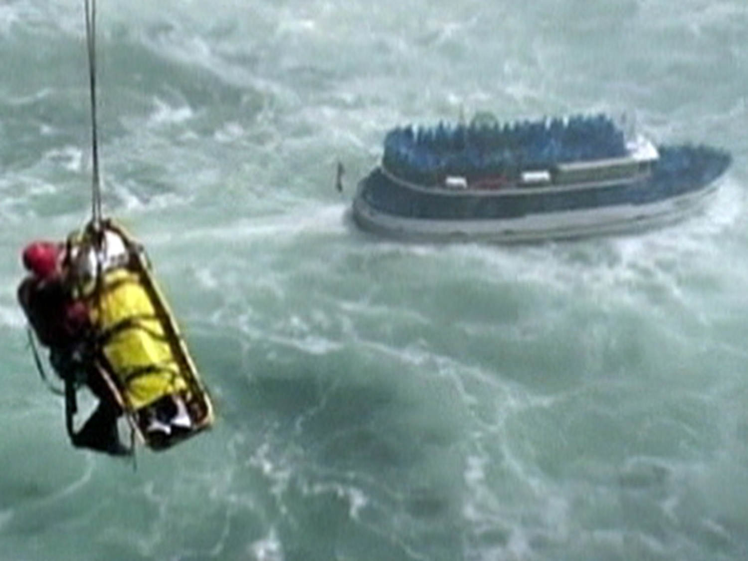Man Goes Over Niagara Falls