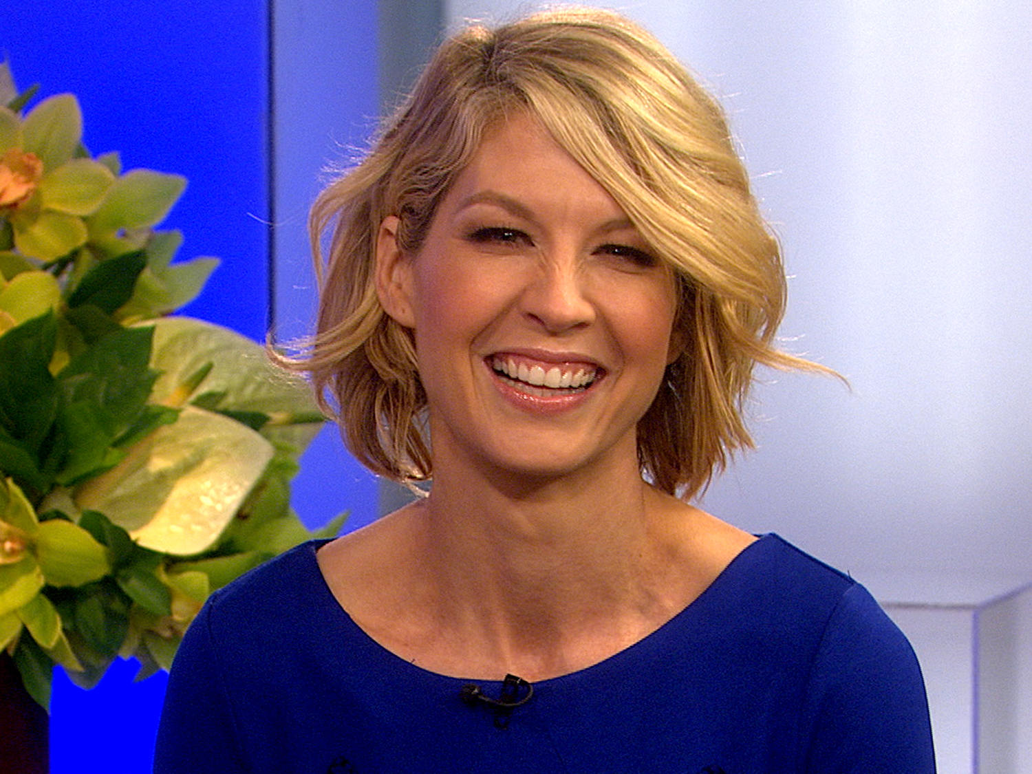 Jenna Elfman Per Ongeluk Met Opzet
