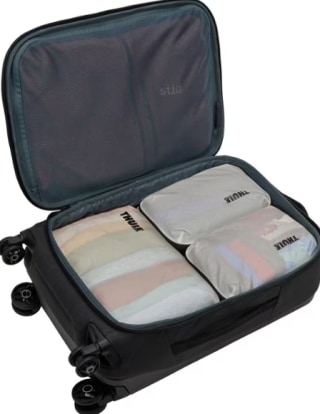 Compression packing cubes vs. packing cubes: What's the difference?