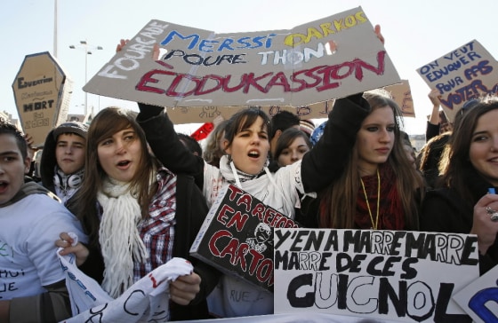 Dozens arrested in French student protest