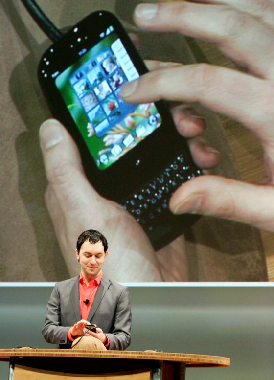 Palm unveils 'Pre' smartphone device, new OS