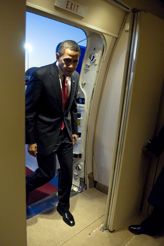 Obama takes first Air Force One trip
