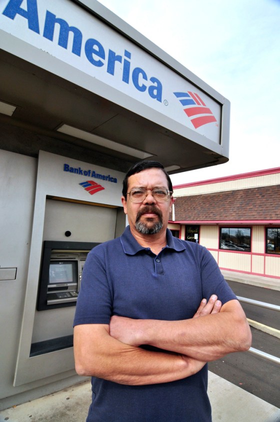 Jobless hit with bank fees on benefits