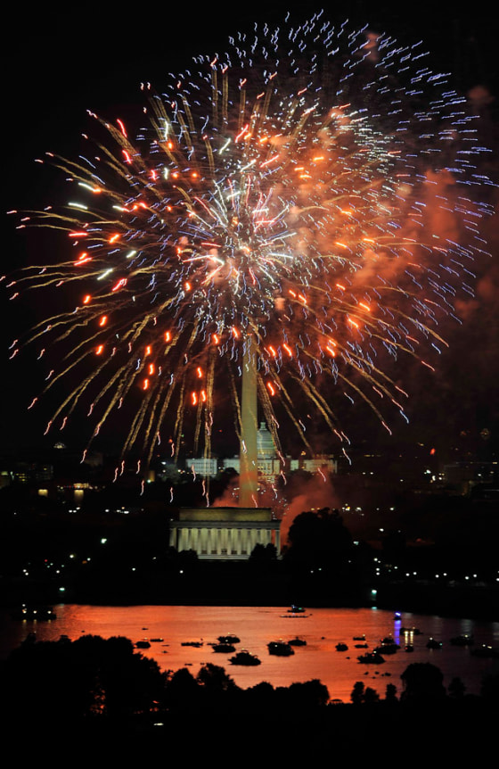 NYC sees biggest fireworks show in the U.S.