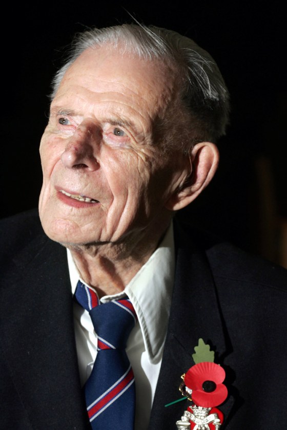 Harry Patch, Britain’s last WWI soldier, dies