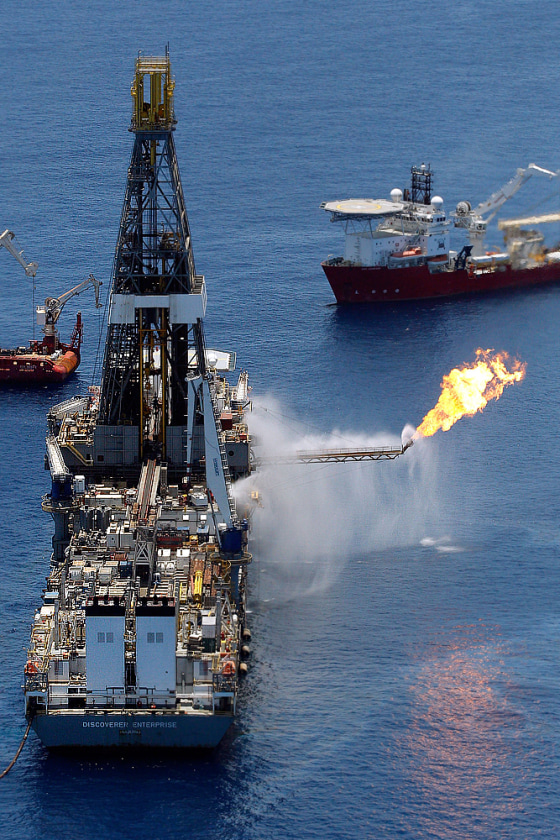 Owner of exploded rig exploits offshore status