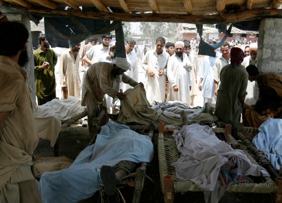 Death toll from twin Pakistan suicide blasts over 100