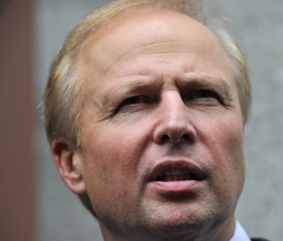 New BP CEO cleans house, vows to boost safety