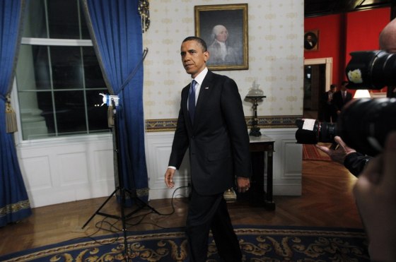 In budget deal, signs of Obama’s path to the middle