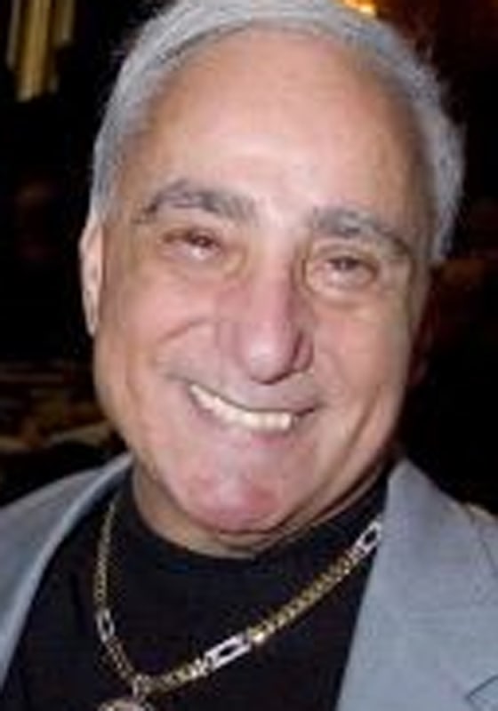 Owner of landmark South Philly cheesesteak stand dies