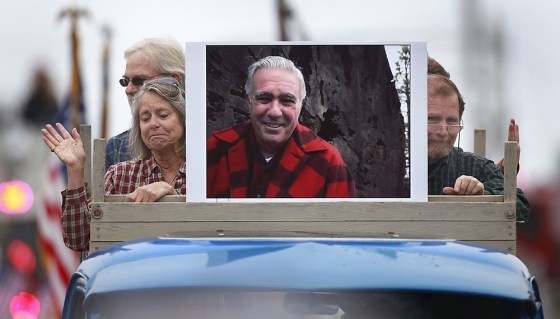 Manhunt: Murder suspect loose on his own tough turf