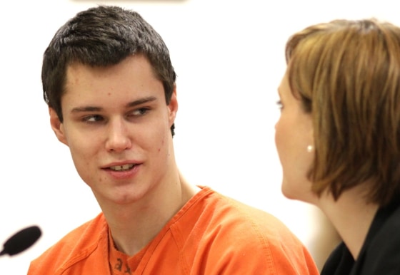 Federal judge sentences 'Barefoot Bandit' to 6 1/2 years