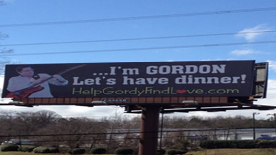 Man buys billboard looking for love: 'I'm Gordon. Let's have dinner!'