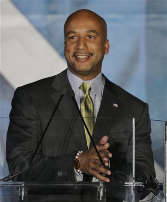 Nagin raising cash but mum on plans