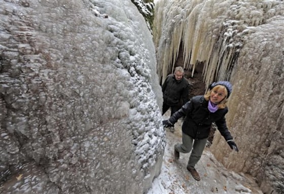 Europe sees deadly deep freeze, travel chaos