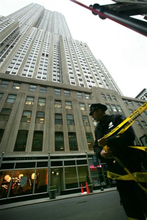 Man jumps from Empire State Building