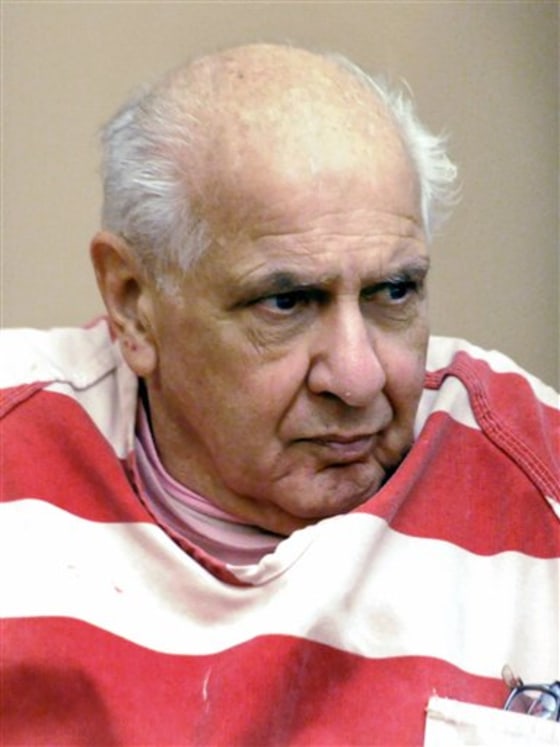 Serial killing suspect kept photos, list of women