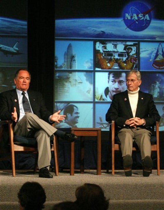 NASA employees mark shuttle anniversary