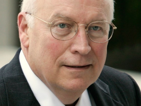 Cheney back at work after heart procedure
