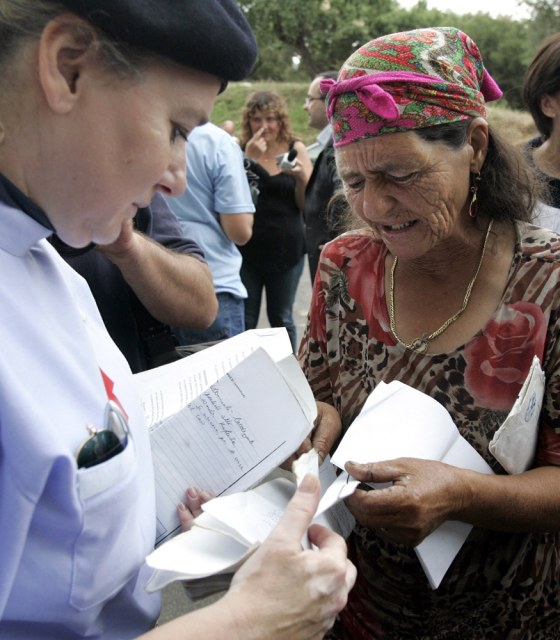 Rome authorities begin Gypsy census