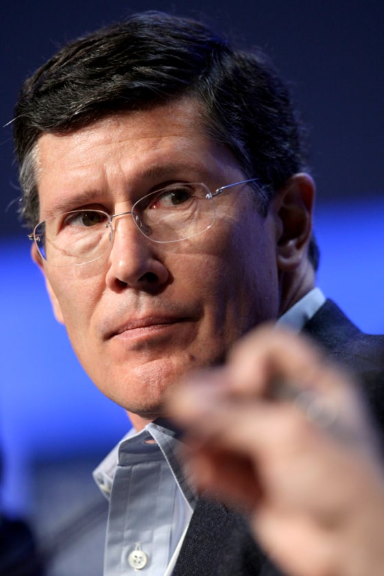 CEO pay climbs higher despite slow economy