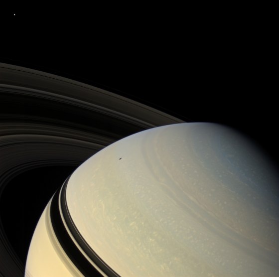 Saturn mission goes into overtime