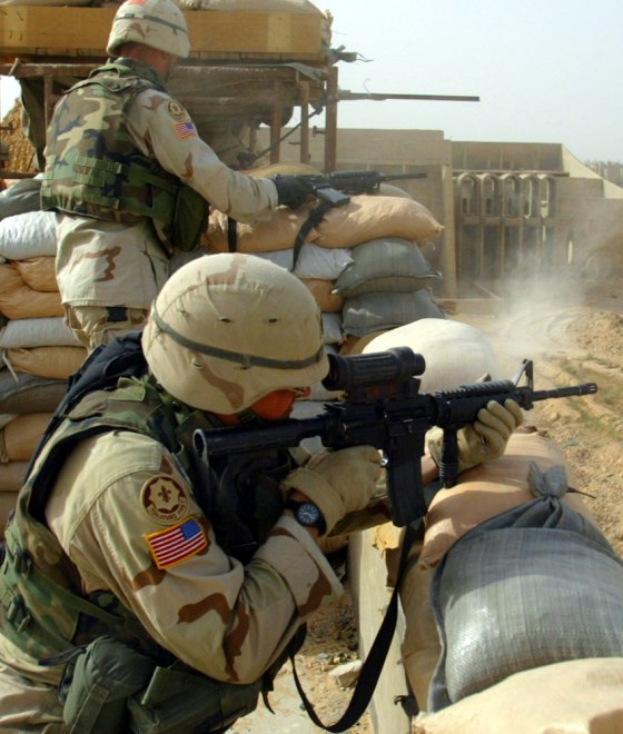 Shiite militia shells U.S., Bulgarian troops