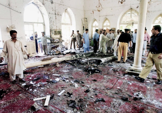 14 dead in bombing at Pakistan Shiite mosque