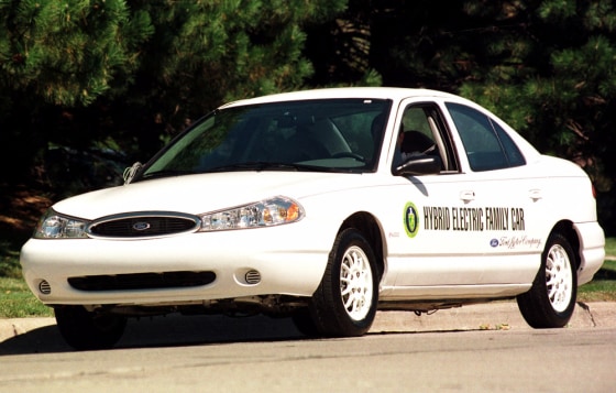 Diesel hybrid cars hit production potholes