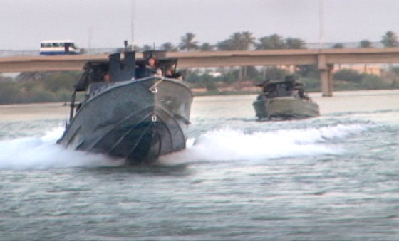 Marines bring firepower to the Euphrates