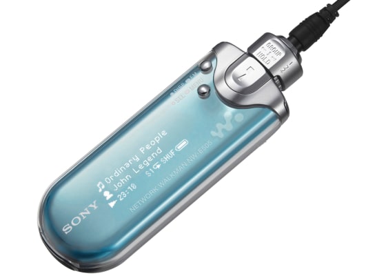 Sony debuts flash-based MP3 players