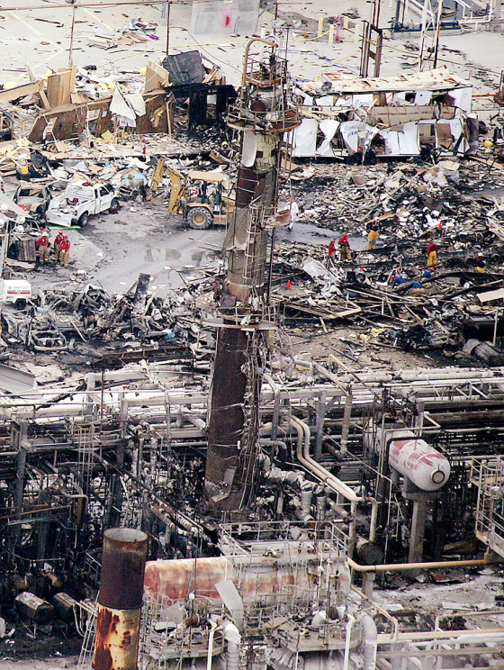 gas refinery explosion