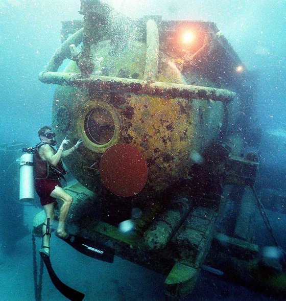 underwater lab