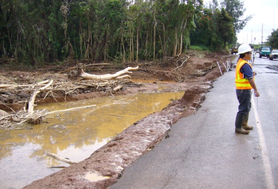 Hawaii OKs emergency checks of Kauai dams