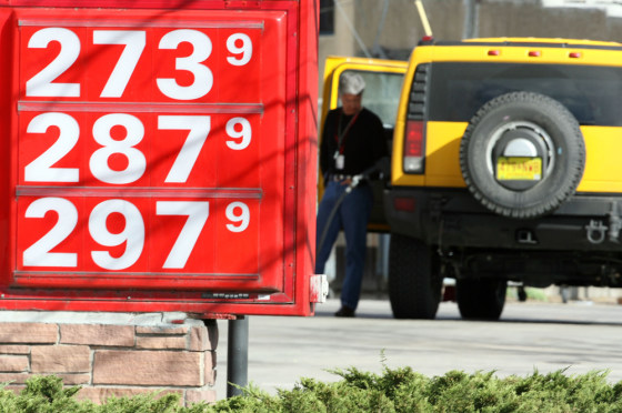 Gas guzzling Hummers still selling strong