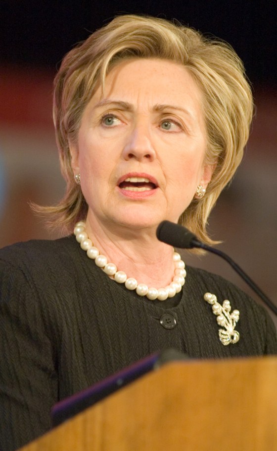 Rupert Murdoch to host Clinton fund-raiser