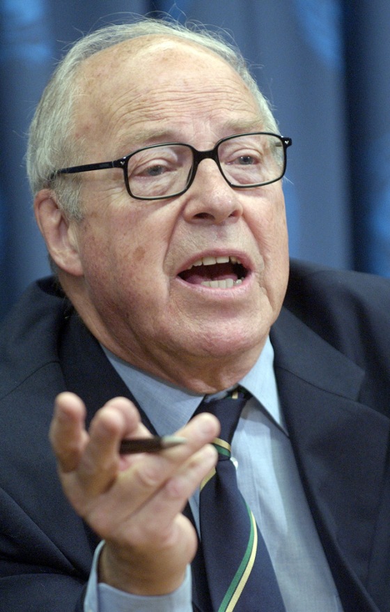 Panel prods Iran, Israel to shun nuclear arms