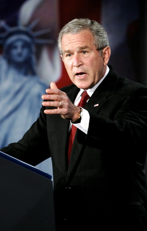 Bush urges compromise on immigration bill