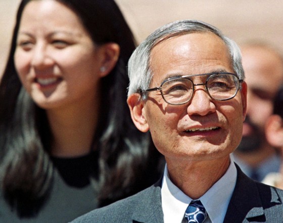 News organizations agree to pay Wen Ho Lee