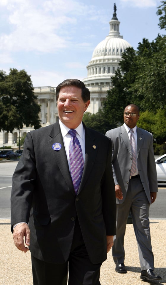 Democrats seek to keep DeLay’s name on ballot