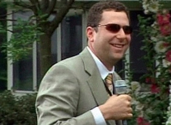 Bush apologizes for mocking reporter's ‘shades’