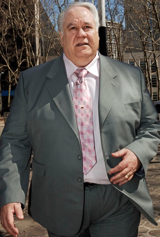 Judge throws out ‘Mafia cops’ convictions