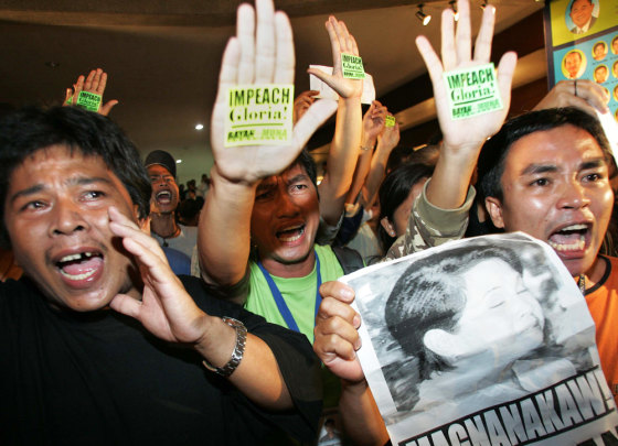 Philippines quashes Arroyo impeachment case