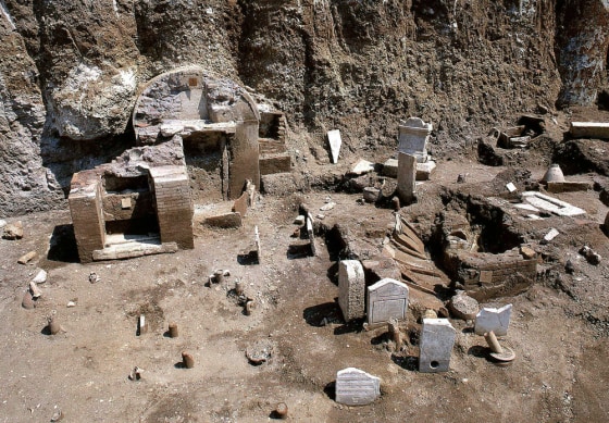 Newly unveiled necropolis at Vatican