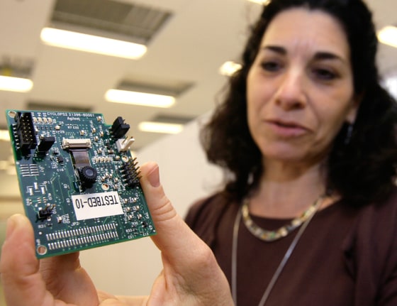 Wireless sensors extend Internet's reach