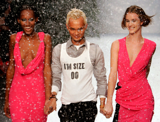 For ultra-thin supermodels, there is a free lunch