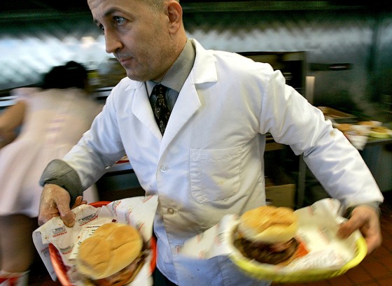 Arizona diner courts controversy, cashes in