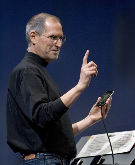Apple’s Jobs’ salary: One song on iTunes
